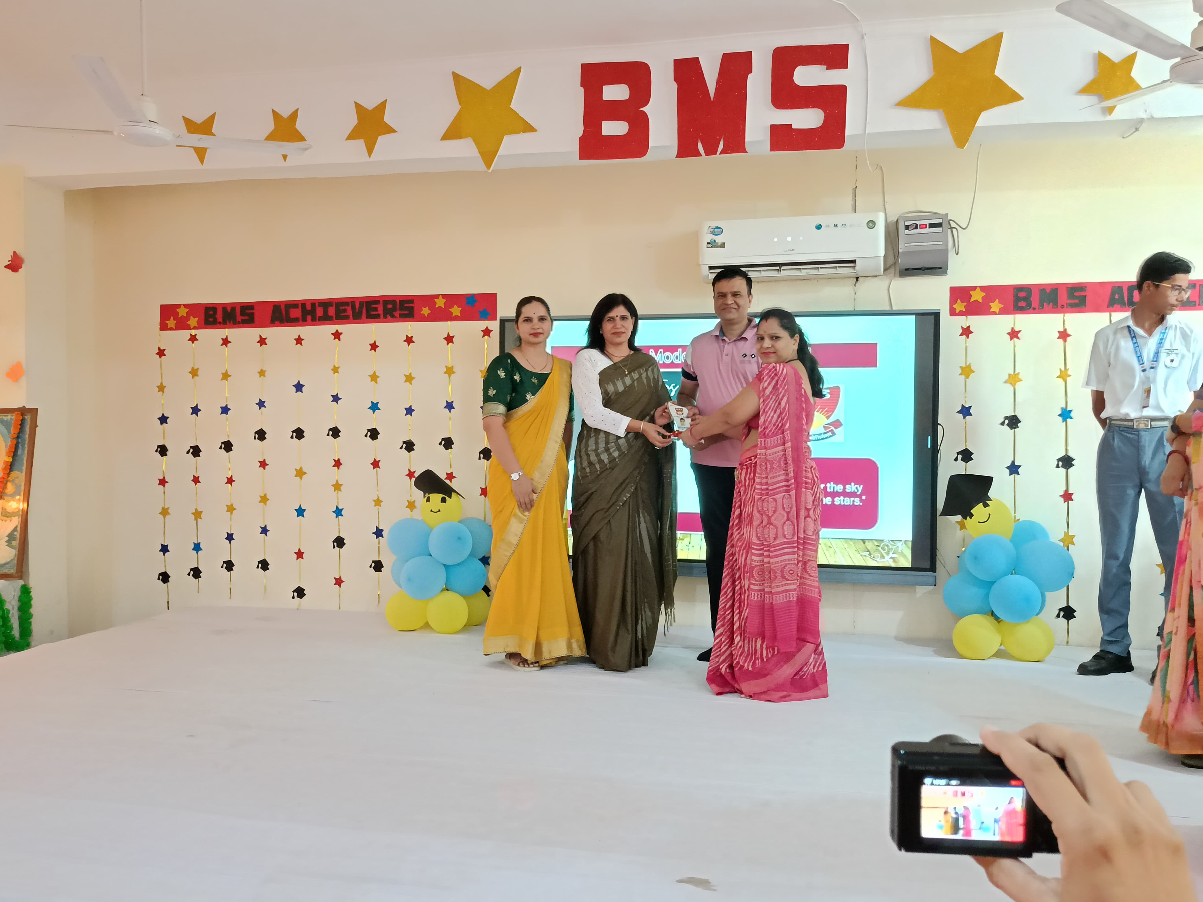 BASE MODEL SCHOOL